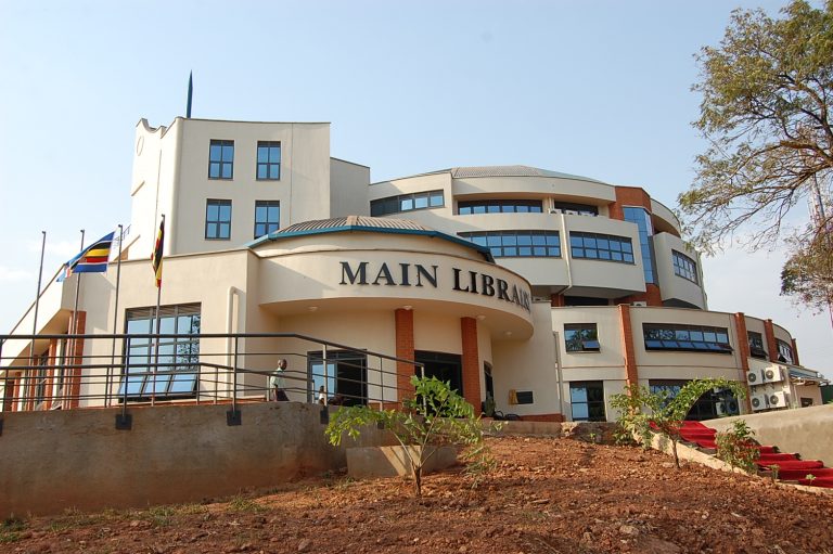 First Lady Promises MUBS University Status - Campus Bee