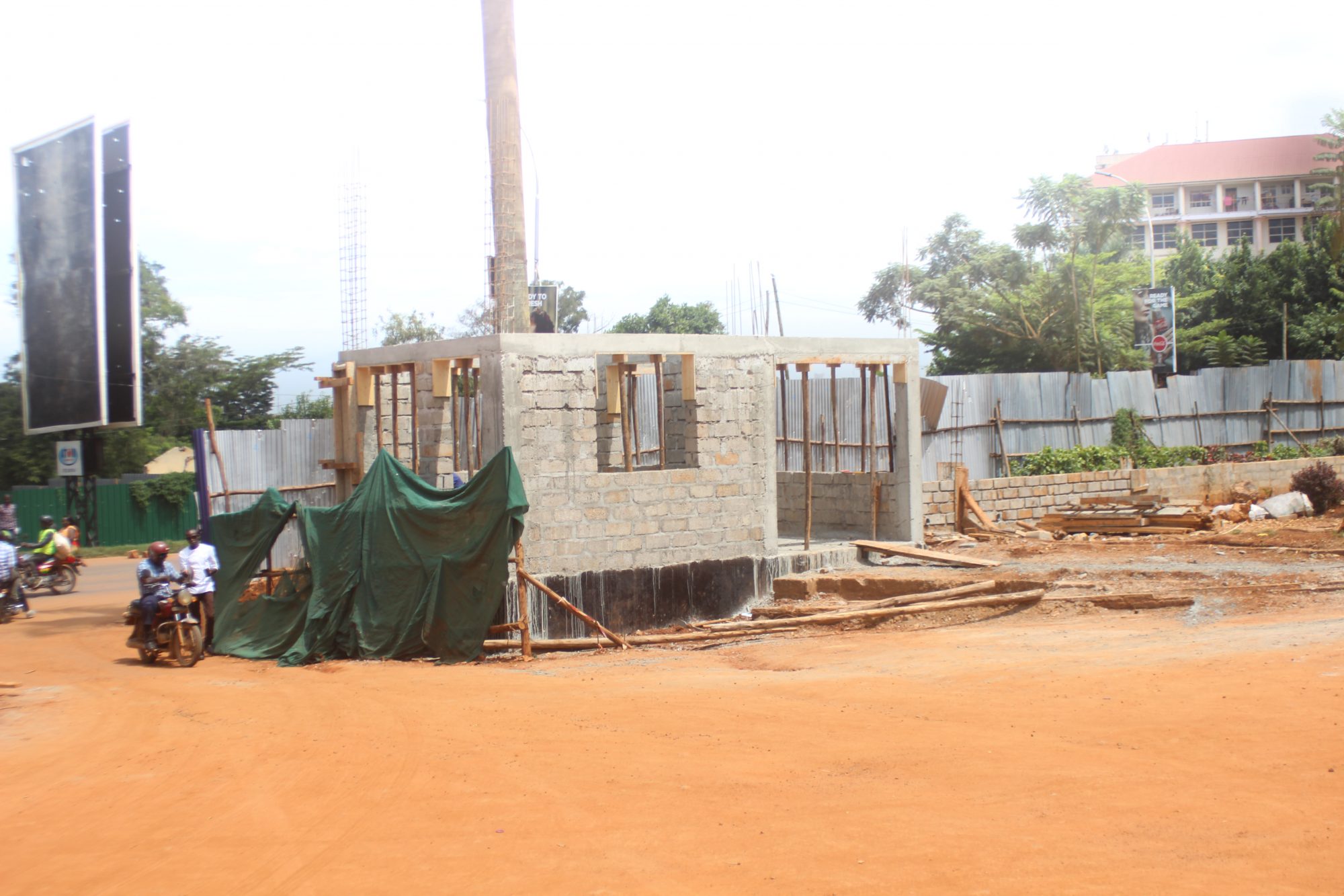 MUBS Main Gate Construction Project Underway - Campus Bee