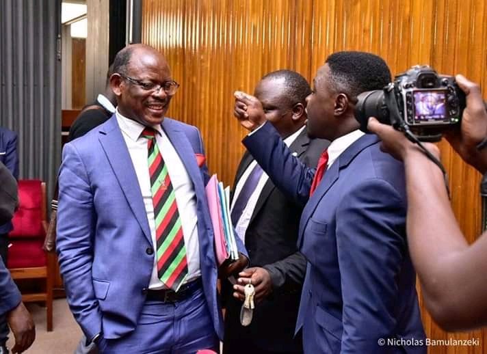 VIDEO: MP Zaake Threatens to Beat Up Prof Nawangwe - Campus Bee