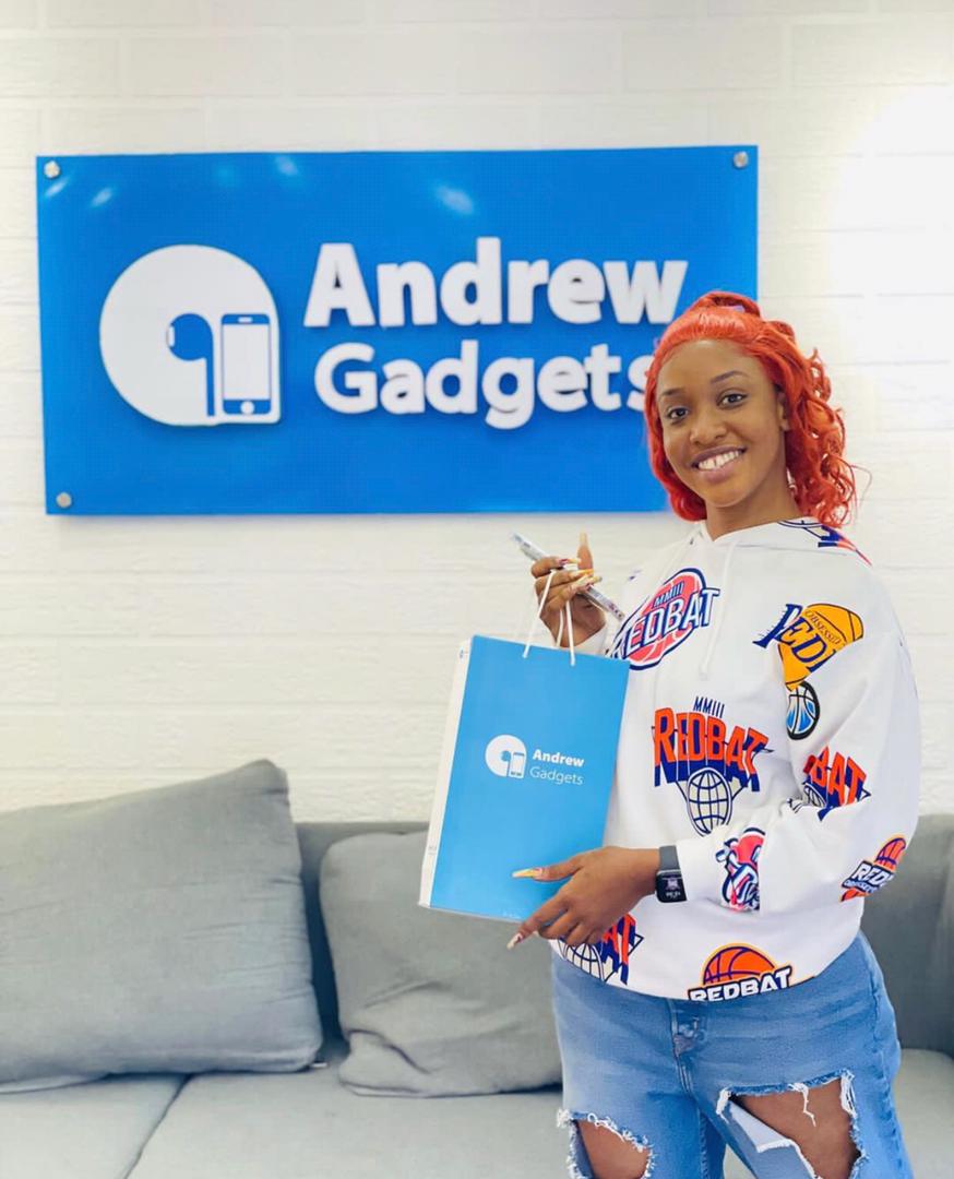 Andrew Gadgets Rebrands To Clevere Welt - Campus Bee
